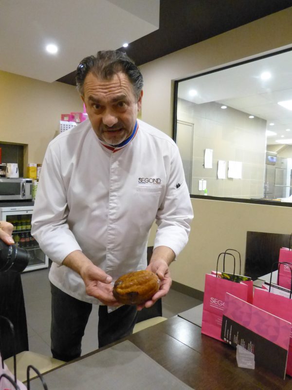 En visite chez Philippe Segond, pâtissier et chocolatier à Aix ...