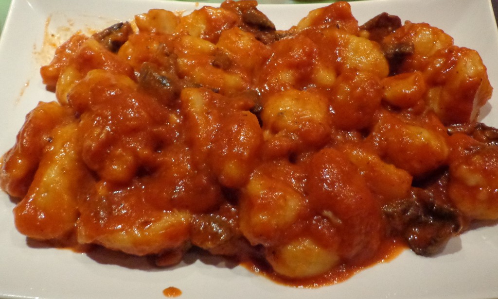 Fondez pour les gnocchis à la sauce tomate de Mémé Lina - Caroline GENEROSI
