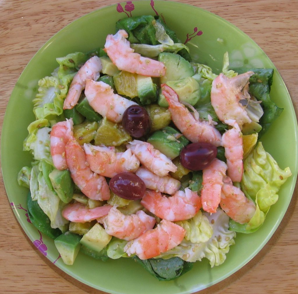 Une délicieuse salade crevettes, avocat et orange - Caroline GENEROSI