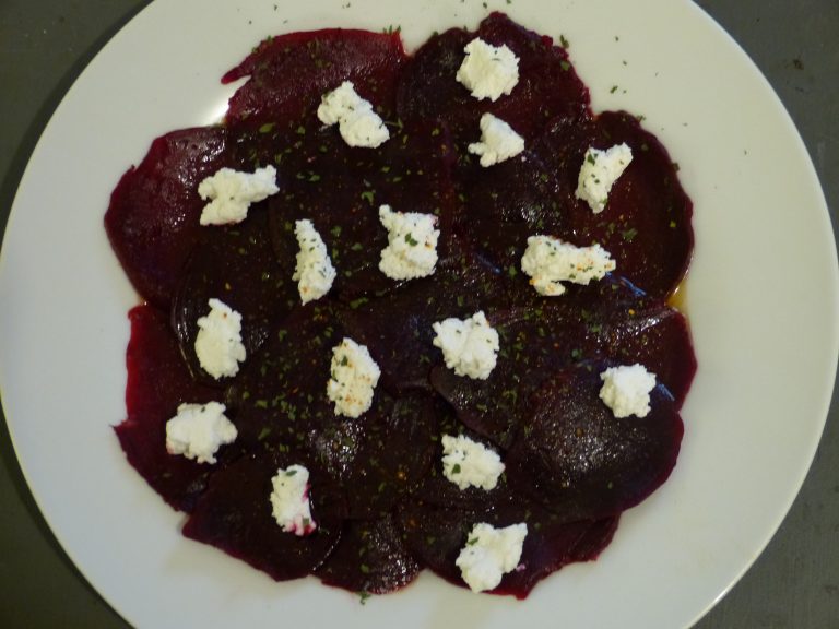 Un carpaccio de betteraves tout en originalité - Caroline GENEROSI