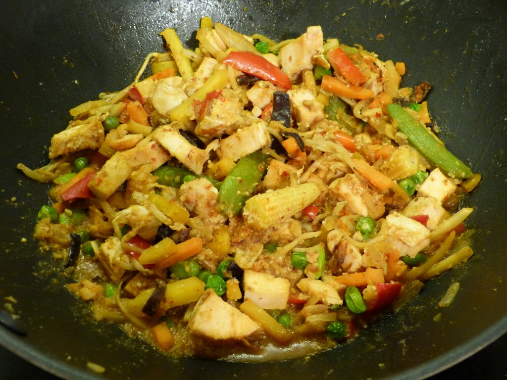 Wok Au Poulet Et Aux Légumes Asiatiques Sautés Gourmicom